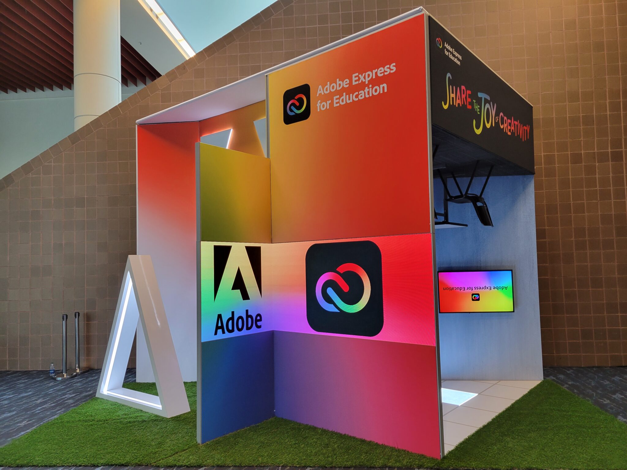 Trade Show & Exhibition Booth Design | CDI World